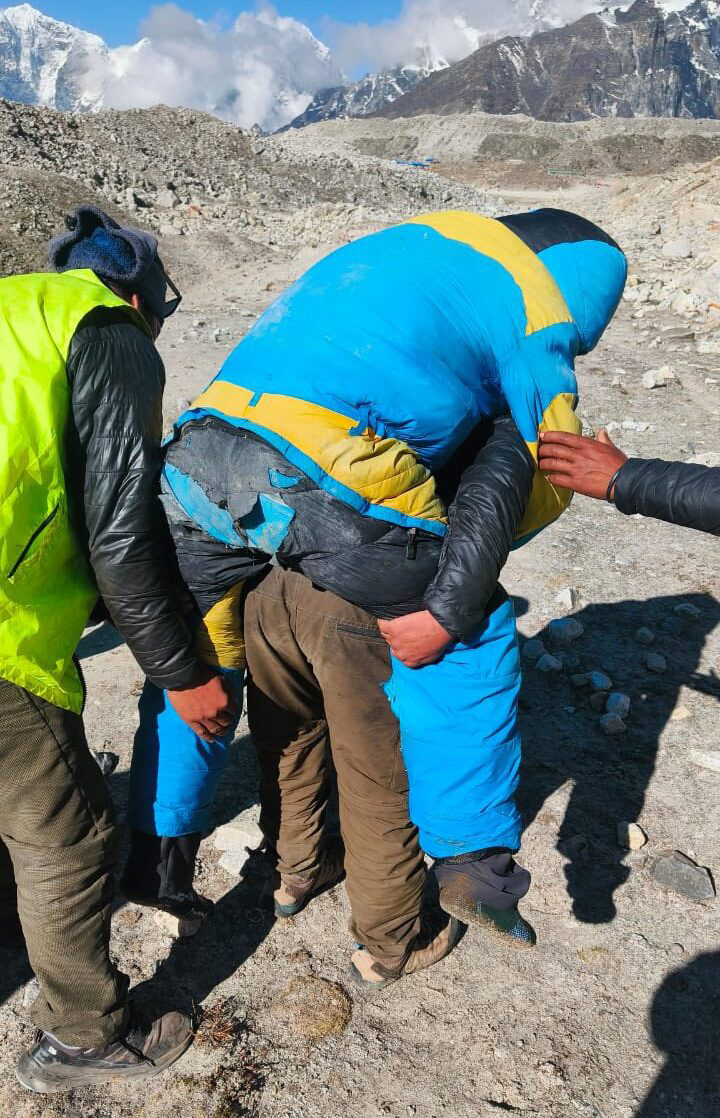 Sozinho no Everest: seis dias entre a vida e a morte